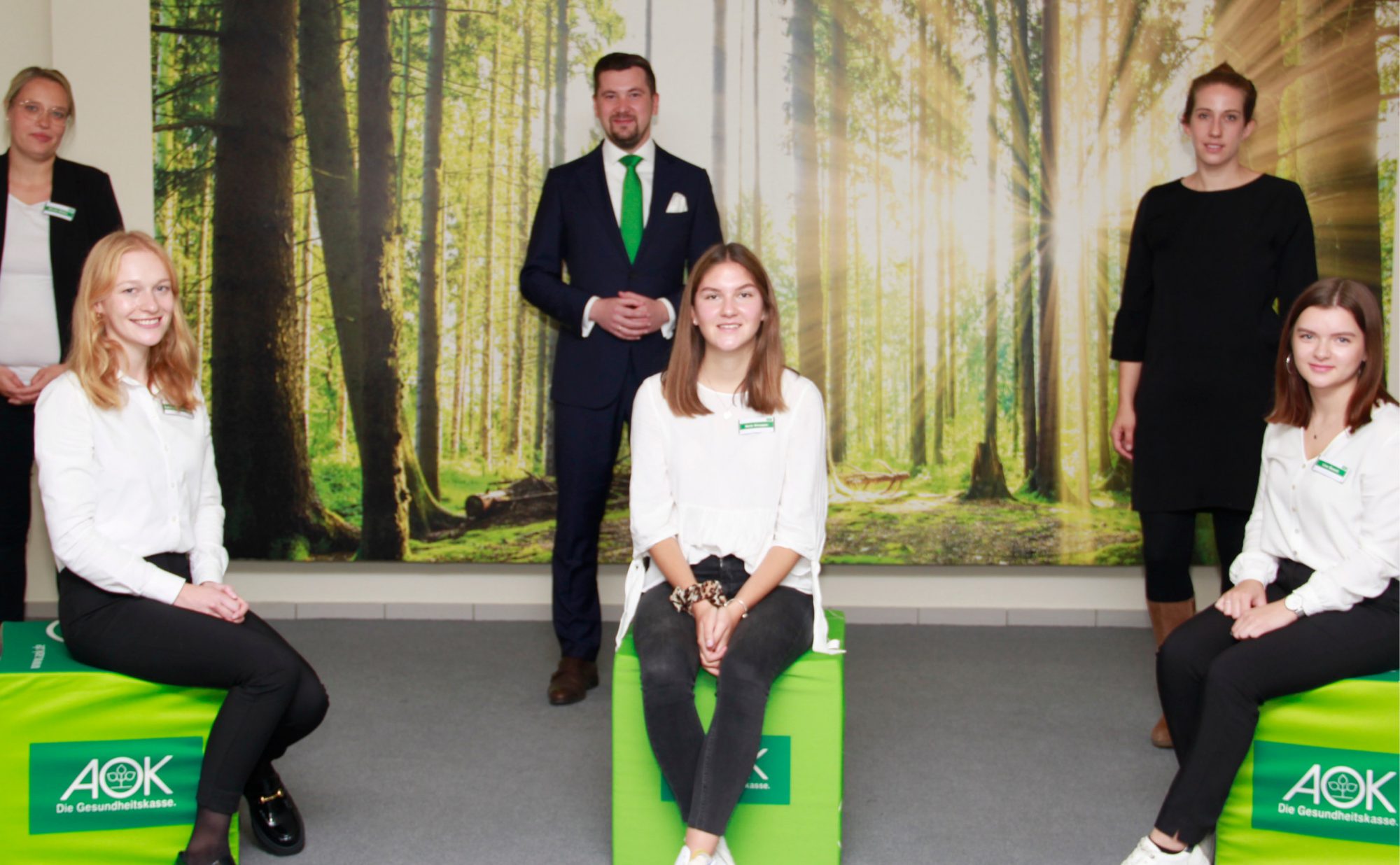 Ausbildungsoffensive bei der AOK NORDWEST mit 20 Berufsstartern im ...